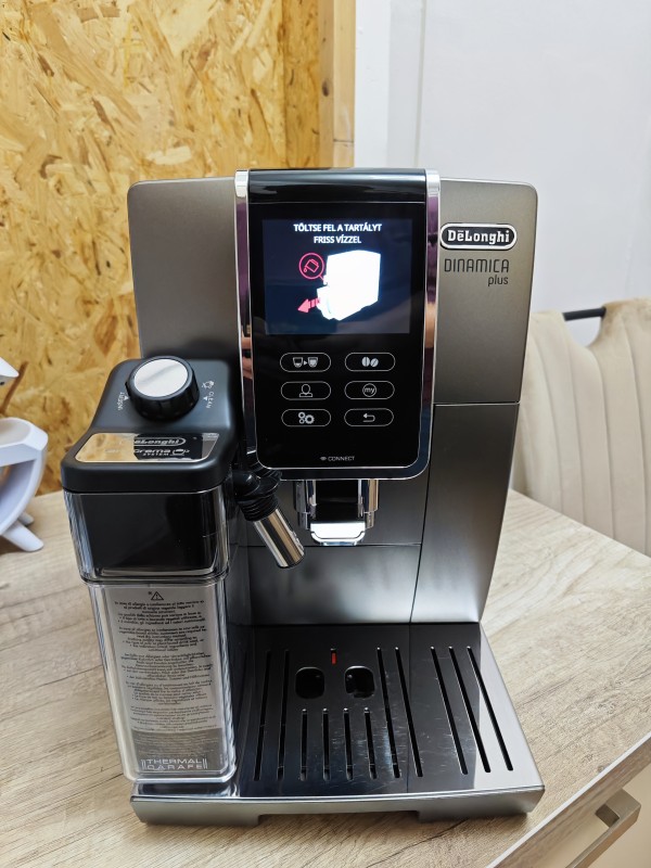 De'Longhi Dinamica Plus Review [After 2 Weeks of Daily Use]